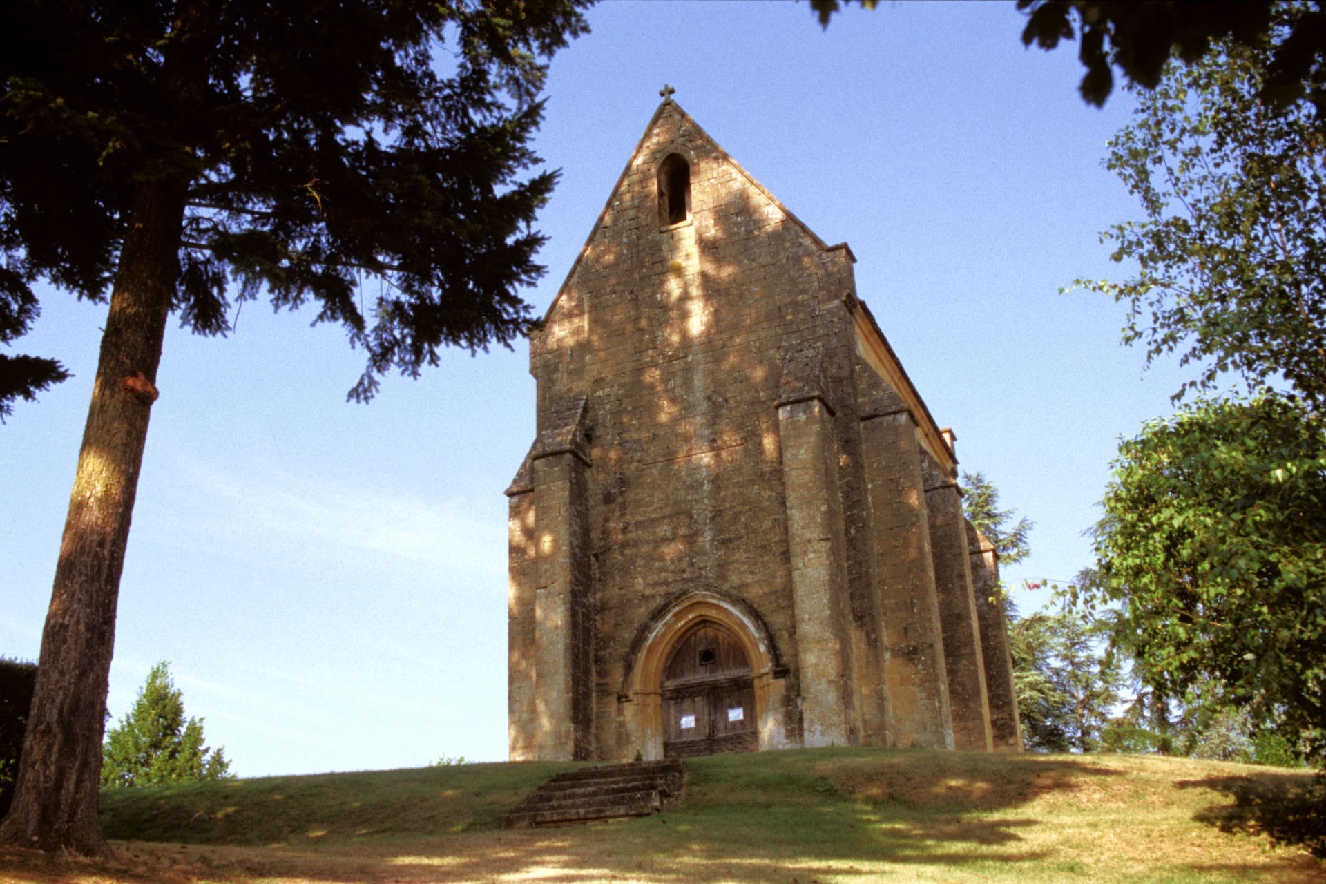 Visite du village de Saint-Geniès et ses toits en lauze