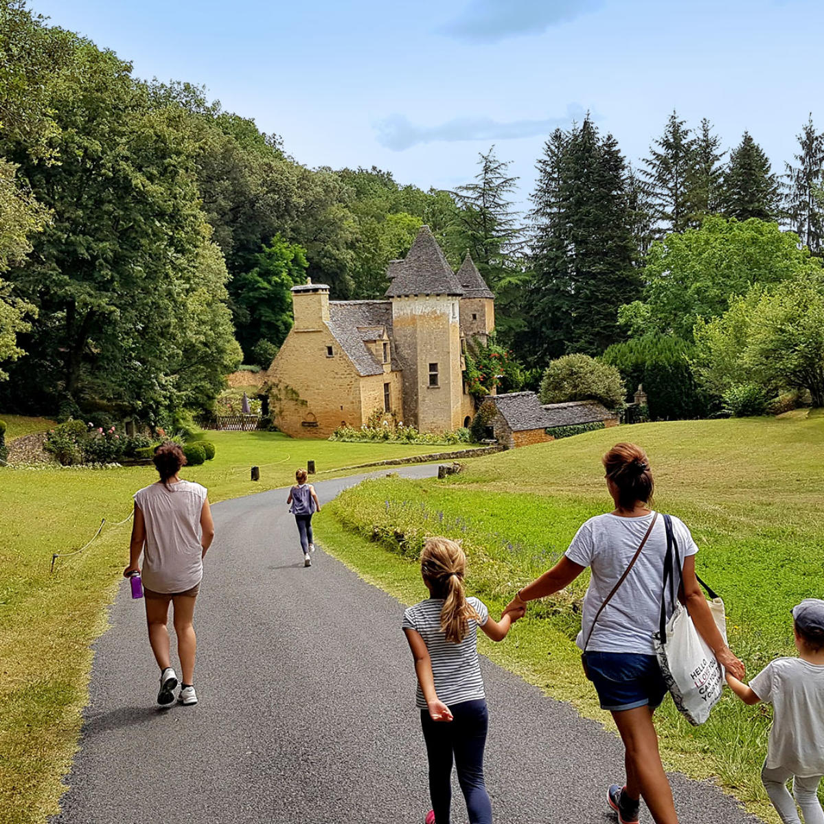 Randonnée ludique et géocaching en Périgord avec Terra Aventura